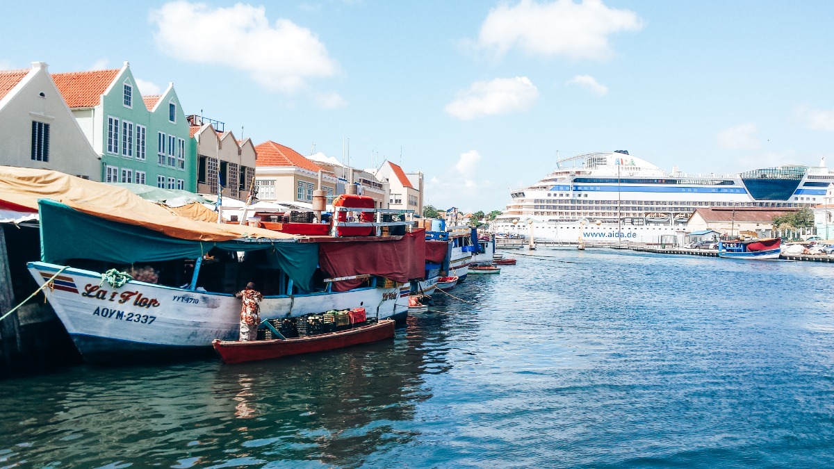 Hoogtepunten Punda Curaçao: 14 mooie plekken | Kim around the World