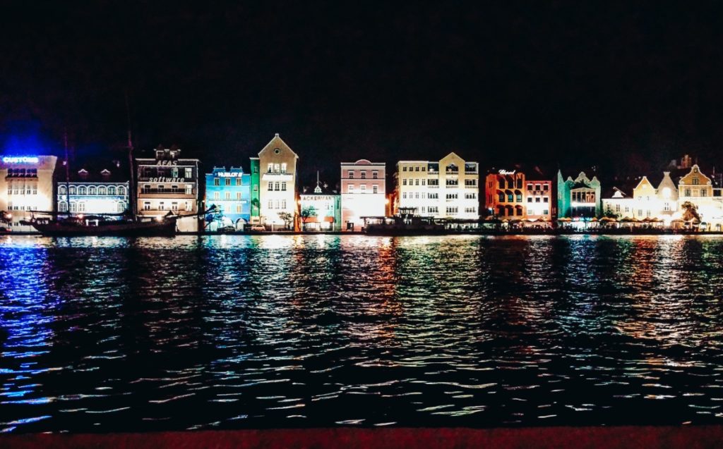 Hoogtepunten Punda Curaçao: 14 mooie plekken | Kim around the World