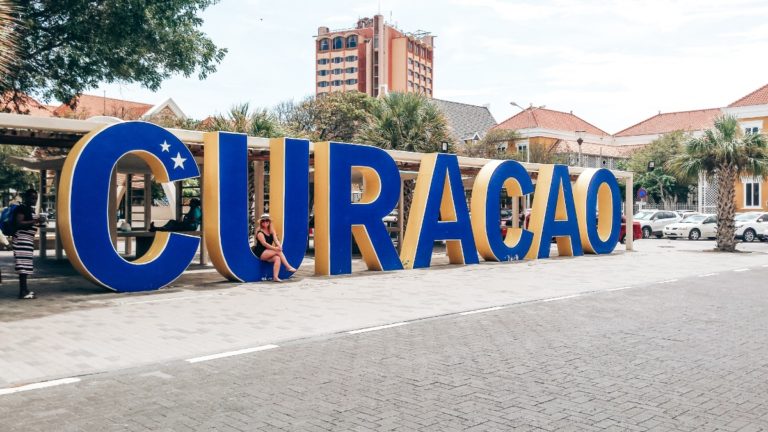 Hoogtepunten Punda Curaçao: 14 mooie plekken | Kim around the World